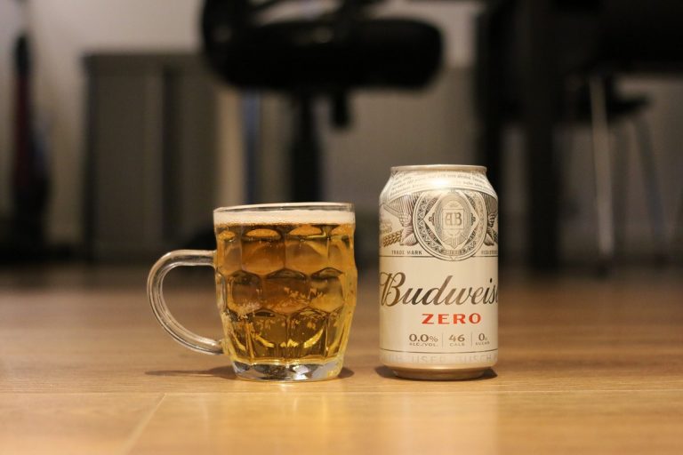 Best Non-Alcoholic Drinks | Brands with 0% alcohol listed