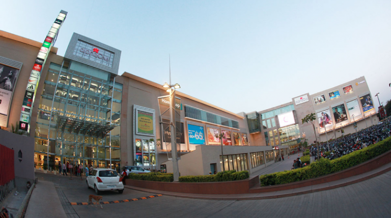 Top 10 Popular Shopping Malls in Ahmadabad - With Photos