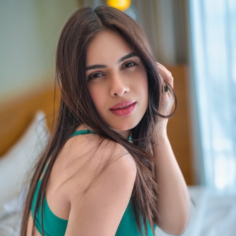 Top 20 Best Female Indian Models With Gorgeous Photos 2025